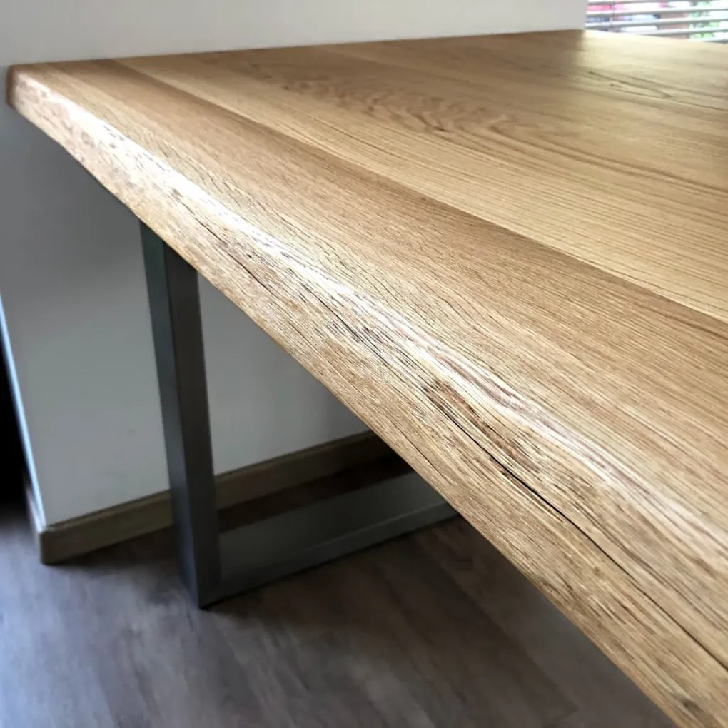 KULHÁNEK Designový jídelní stůl s přírodní hranou Velikost desky: 230x90 cm