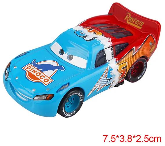 Kovové autíčko Disney Pixar "Auta" Motiv: McQueen dvoubarevný