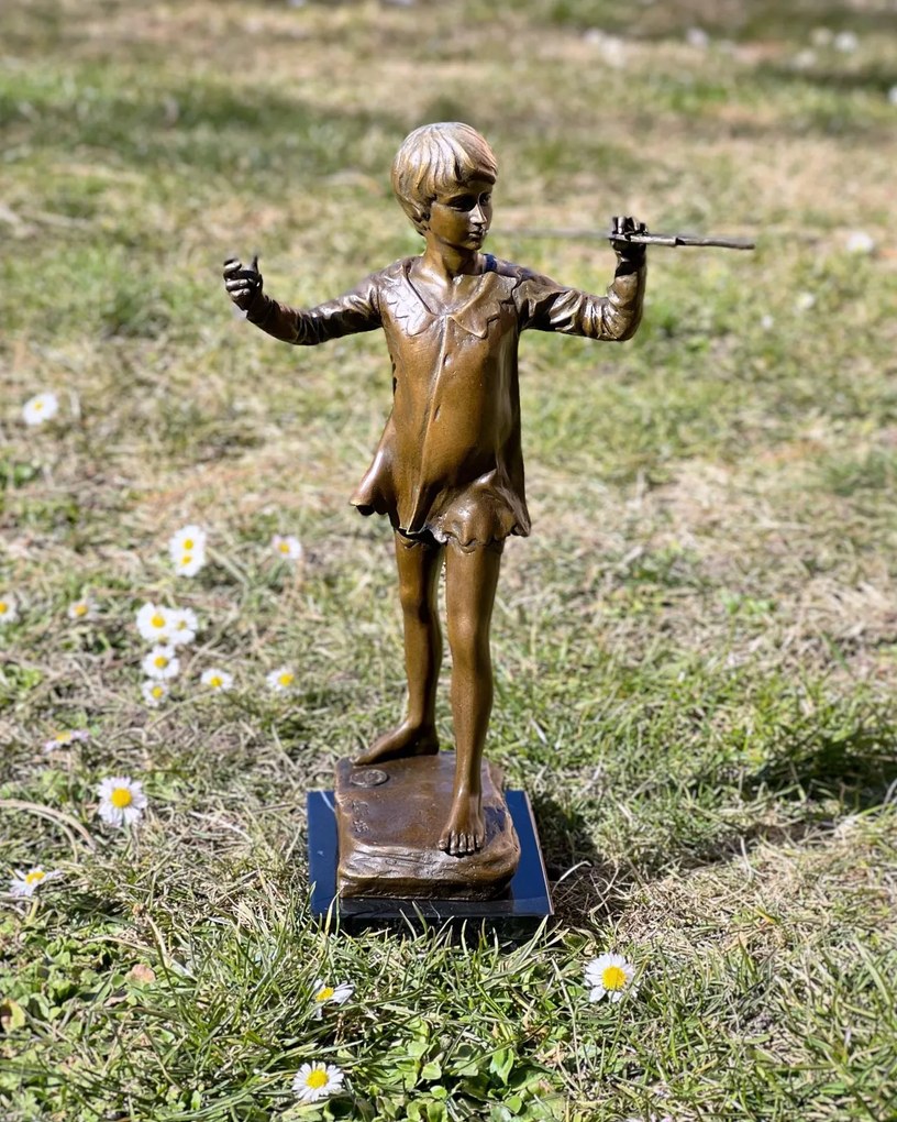 Bronzová soška socha - Peter Pan