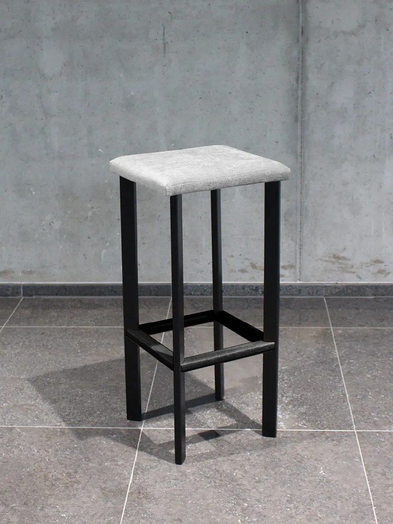 Barová židle čalouněná A11, černá VYBERTE BARVU ČALOUNĚNÍ:: Spirit 105, ZVOLTE VÝŠKU ŽIDLE:: 75 cm