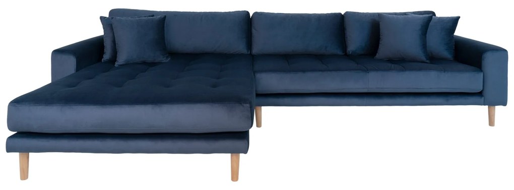 House Nordic Pohovka Lounge Sofa, levá strana, tmavě modrý samet, čtyři polštáře a nohy z přírodního dřeva, HN1005