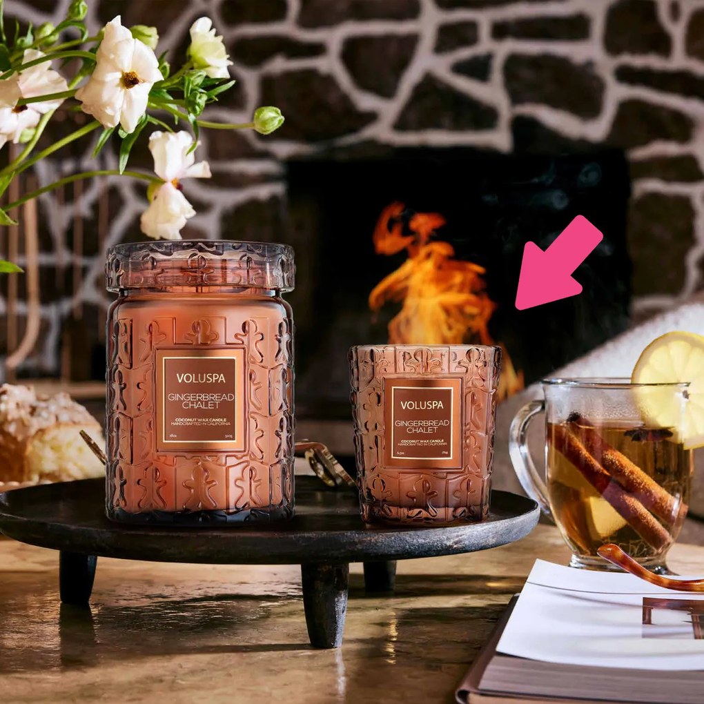 Voluspa svíčka Gingerbread Chalet, 184 g