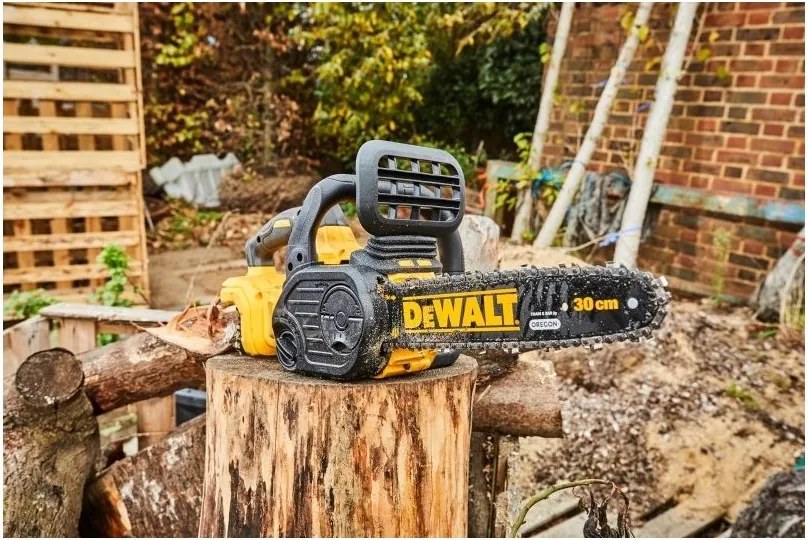 DeWALT DCM565N