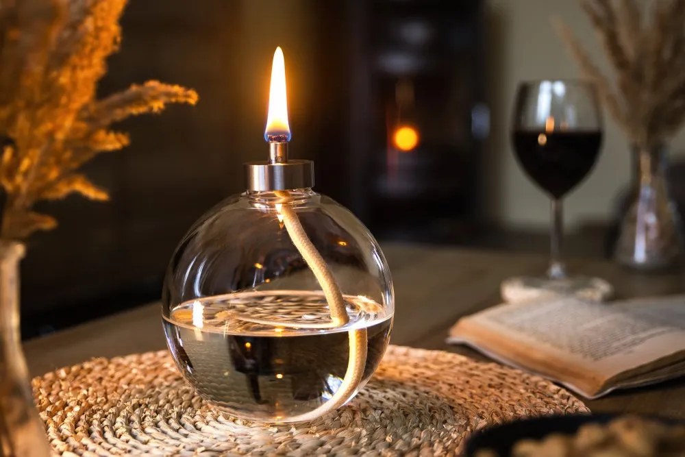 Skleněná olejová lampa SCUTI – Křišťál