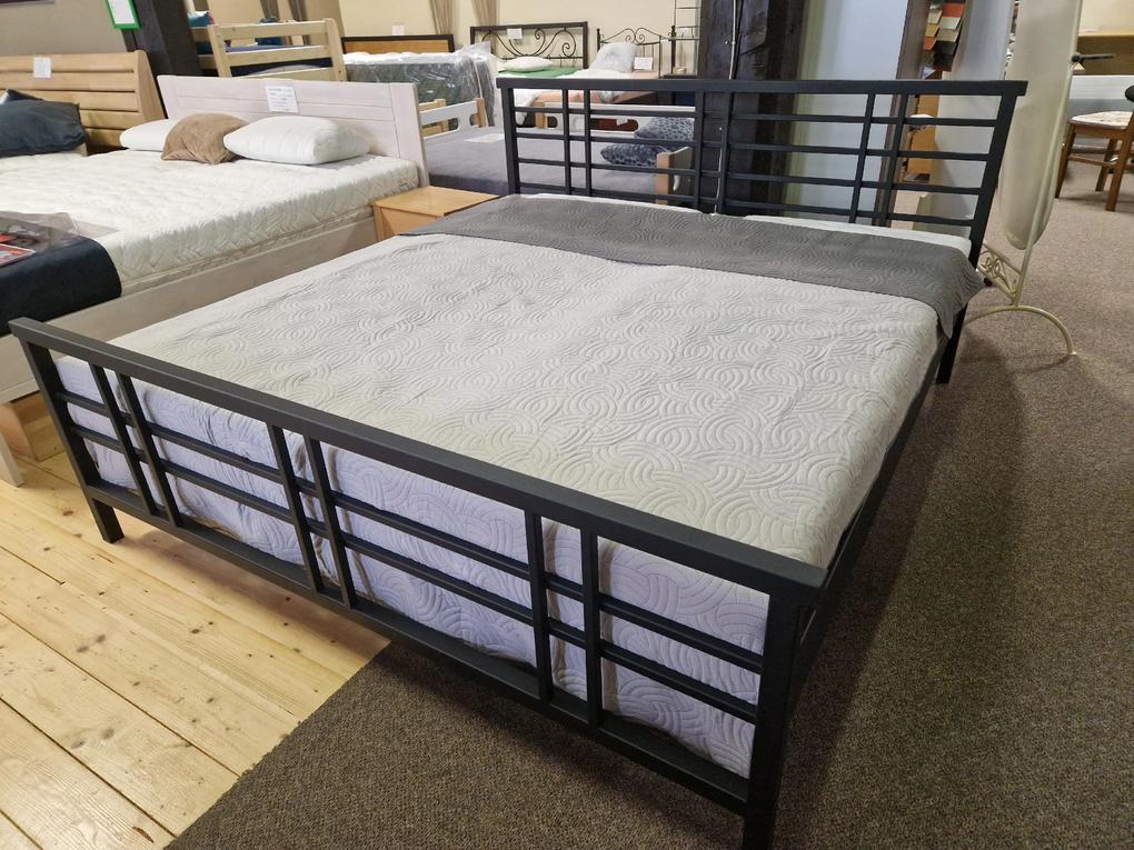 Nábytek ATIKA s.r.o. Kovová postel BARS Povrchová úprava: černá, Rozměr: 160 x 200 cm