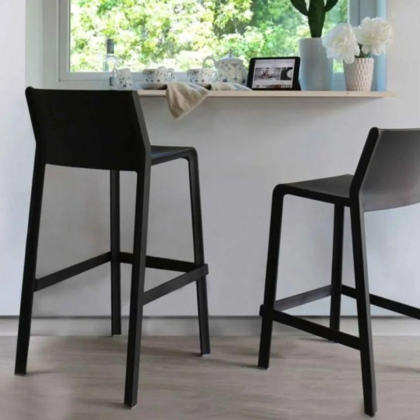 OnaDnes -20% Nardi Antracitově šedá plastová barová židle Trill 65 cm