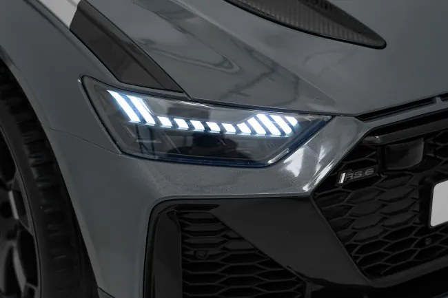Elektrické autíčko Audi RS6 Avant GT šedé