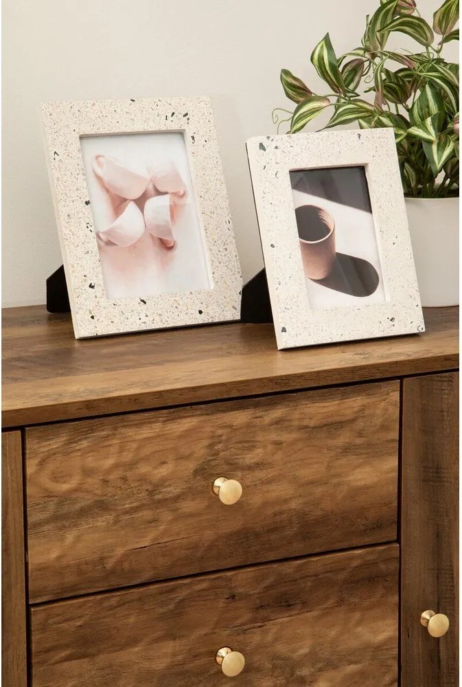 Komoda v tmavě přírodní barvě 114x70x39 cm Frida – Premier Housewares