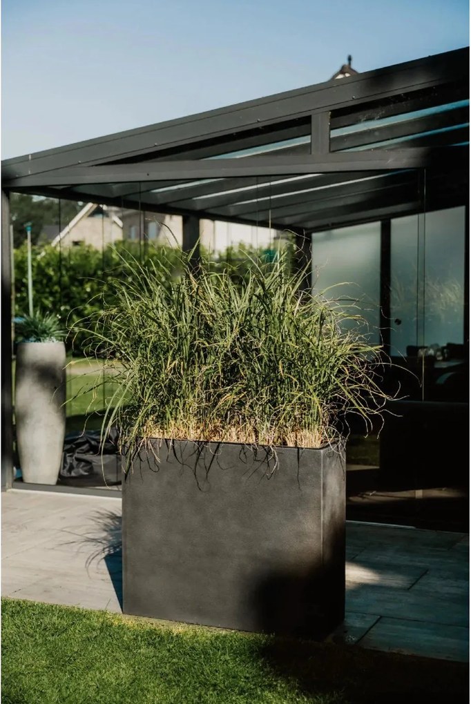 Květináč ELEMENTO, sklolaminát – vzhled kamene, šířka 88 cm, antracit
