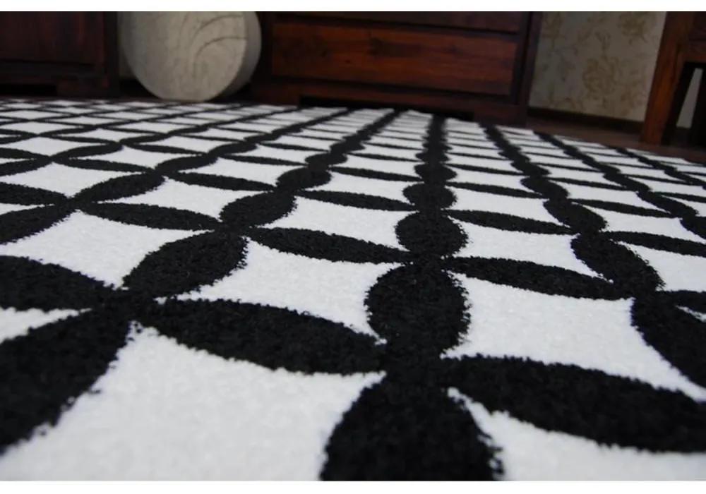 Kusový koberec Karo černý 140x190cm