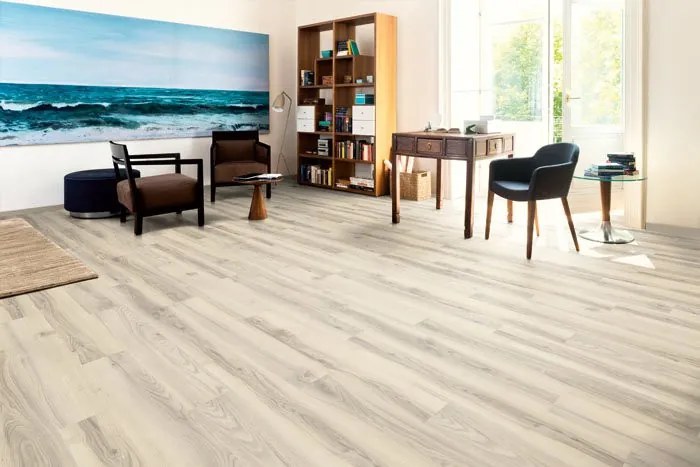 Egger Laminátová podlaha Floorclic 31 Universal F 85008 Dub Alberta polární - Kliková podlaha se zámky