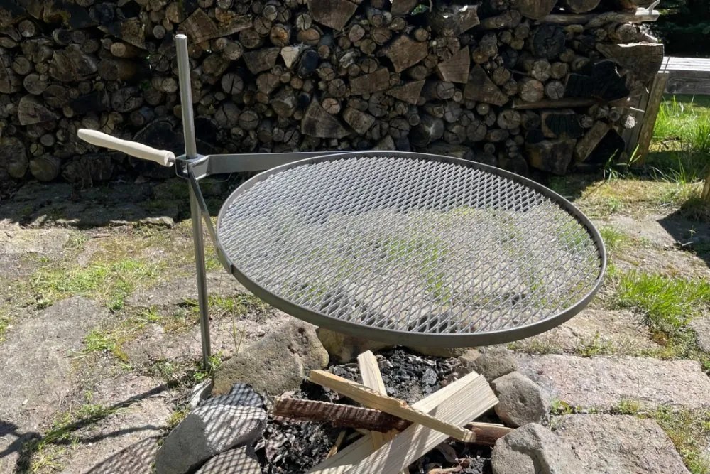 Grilovací rošt polohovací Ø 60 cm ✔ Rošt se zemním pouzdrem