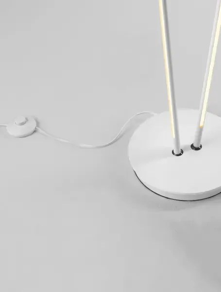 LED stmívatelná bílá stojací lampa Intec