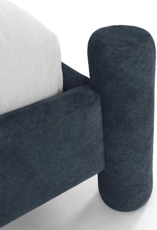 Tmavě modrá čalouněná dvoulůžková postel s roštem 140x200 cm Vera – Micadoni