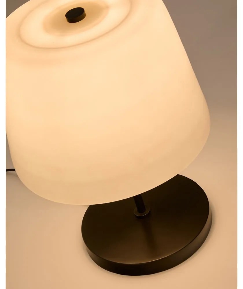 Černobílá stolní lampa se skleněným stínidlem (výška 38 cm) Nefar – Kave Home