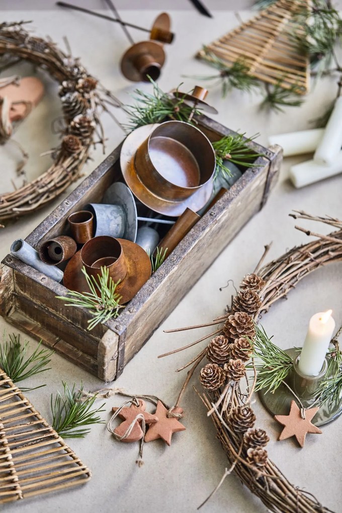 IB LAURSEN Zapichovací svícen na svíčku Triple Rustic, měděná barva, kov