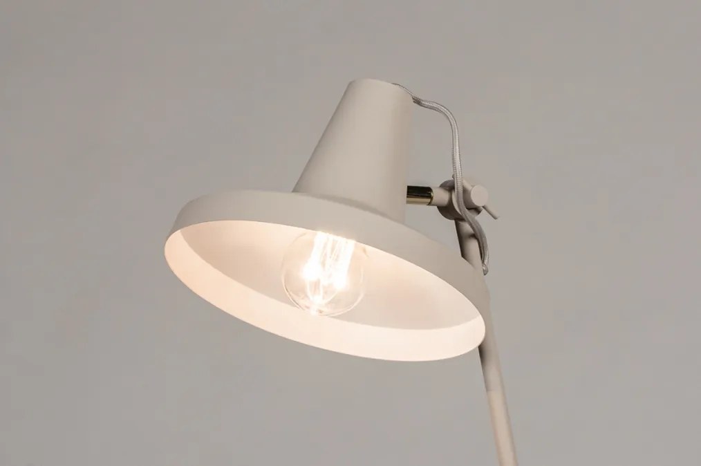 Stojací lampa Fairford White