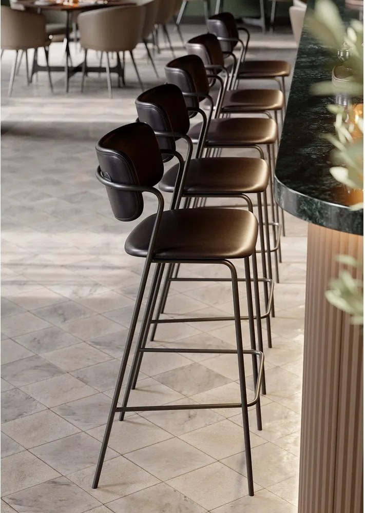 Černá barová židle z imitace kůže DAN-FORM Denmark Zed, výška 107 cm