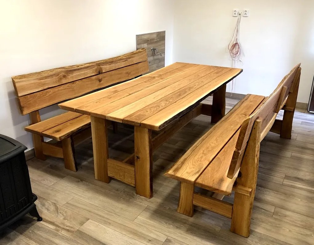 KULHÁNEK Zahradní dubová sestava - stůl, 2x lavice s opěradlem (rustikální provedení) Délka: 160 cm, Odstín nátěru: lazura - ořech