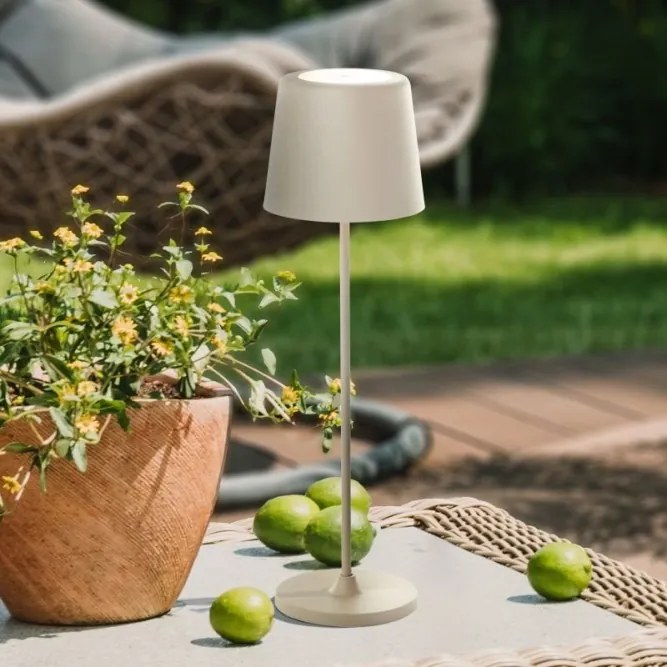 Brilliant G90939/09  Venkovní AKU stolní lampa KAAMI béžová  USB-C