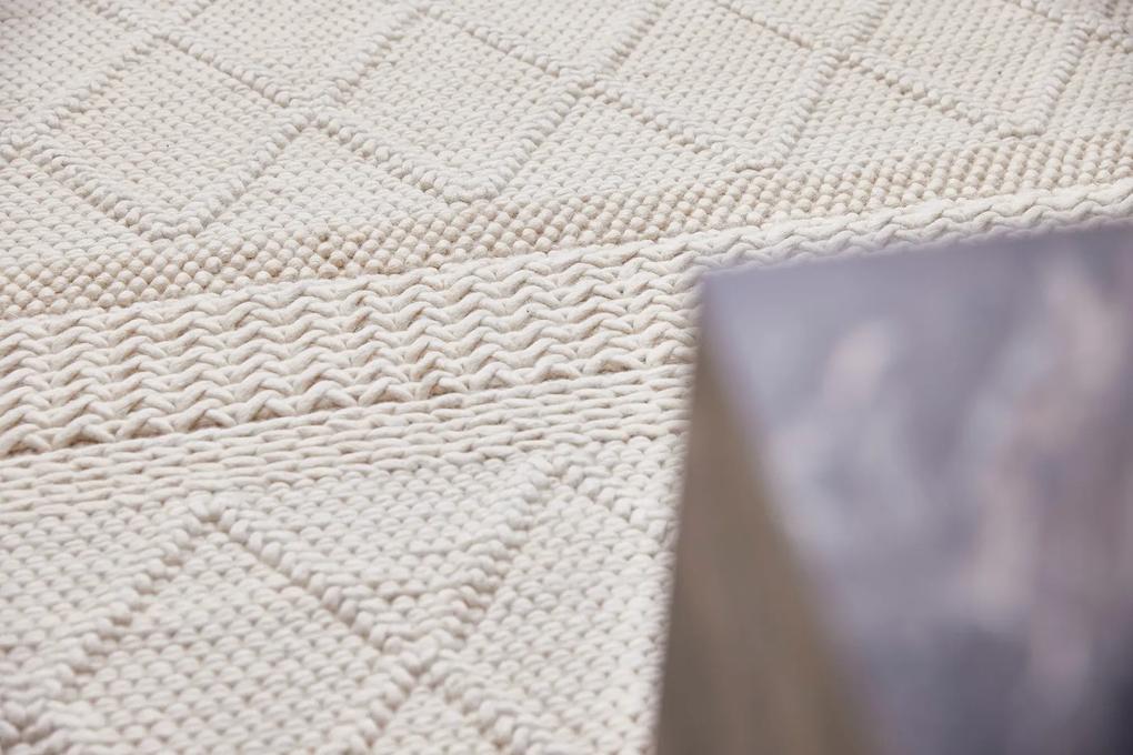 Diamond Carpets koberce Ručně vázaný kusový koberec Geneva DE 7951 White Mix ROZMĚR: 160x230