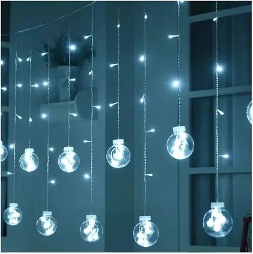 Vánoční osvětlení ISO19770  světelný závěs s koulemi 108 LED na USB,studený bílý