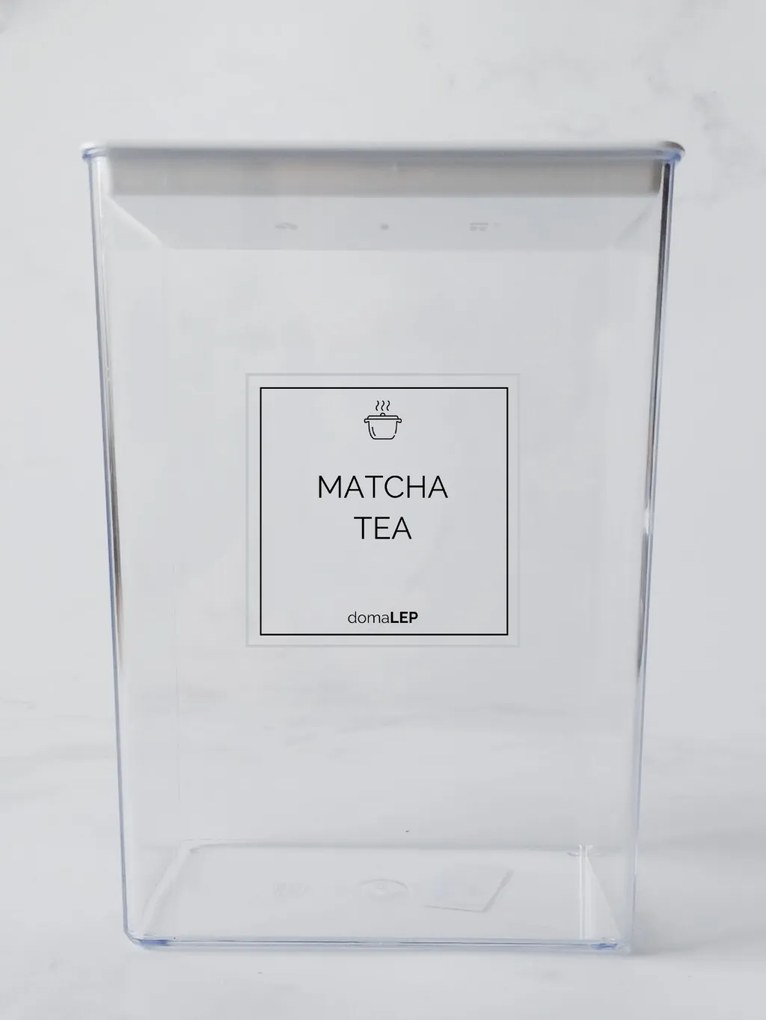 MATCHA TEA – průhledná samolepka na dózu, základní písmo, 5 × 5 cm | DomaLEP