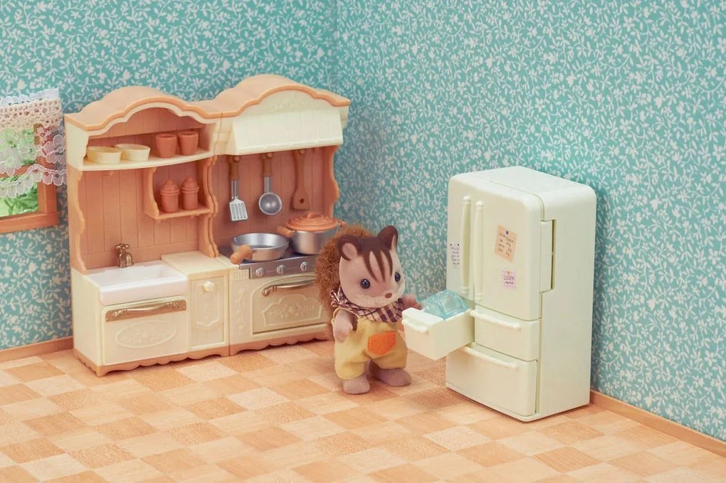 _Ostatní 1_ Sylvanian Families kuchyňská linka s ledničkou nábytek doplněk k herním sadám 5341