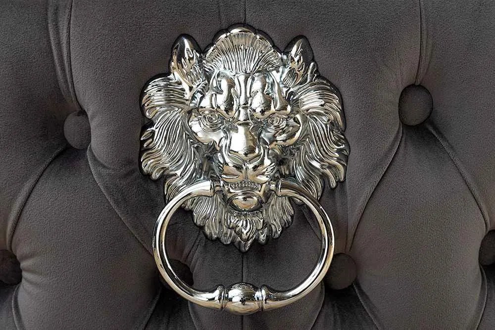 Designová židle Queen Lví hlava šedý samet