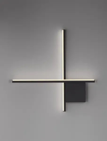 Designové nástěnné svítidlo Cross 50 černá