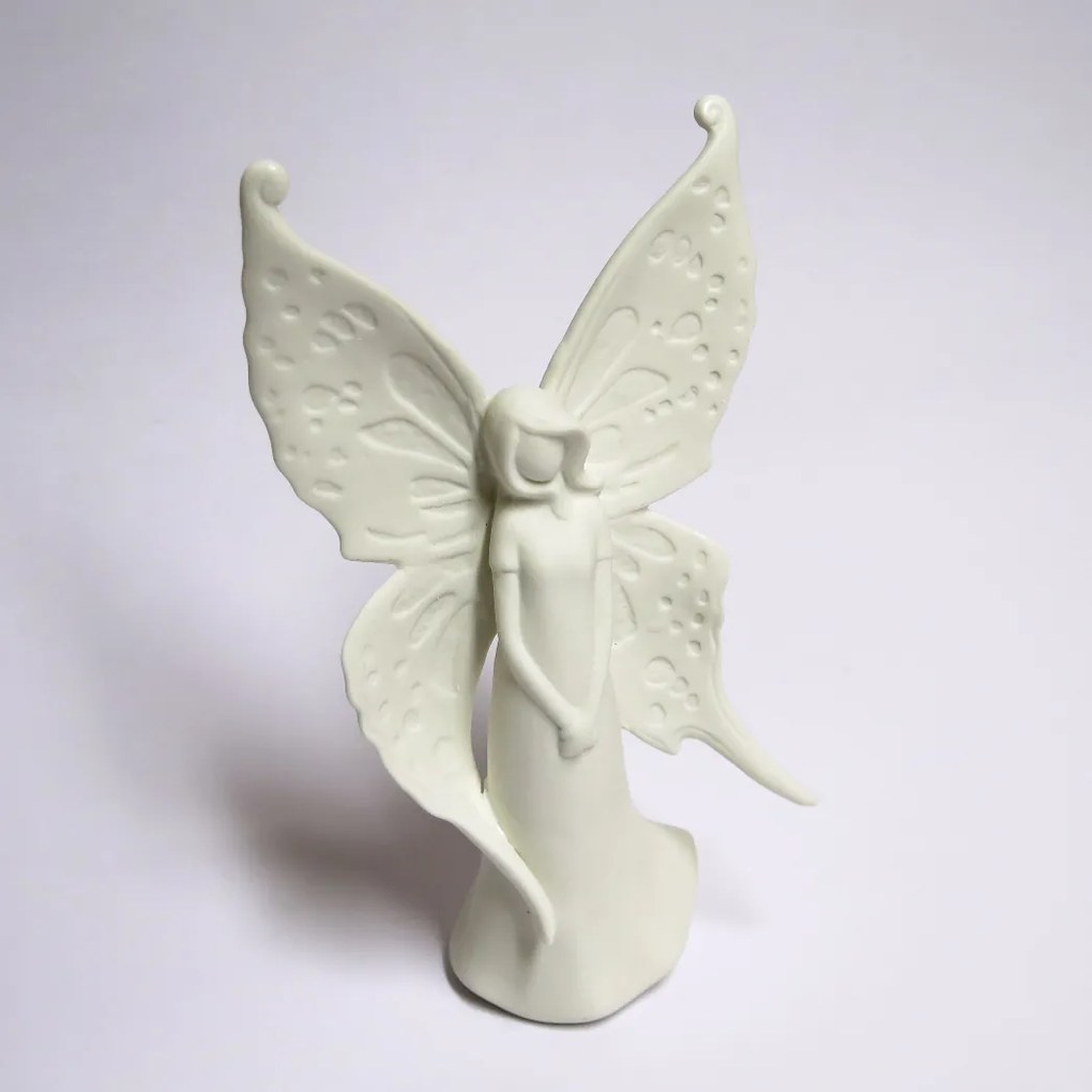 Dívka bílá s motýlími křídly 23x11cm, keramika