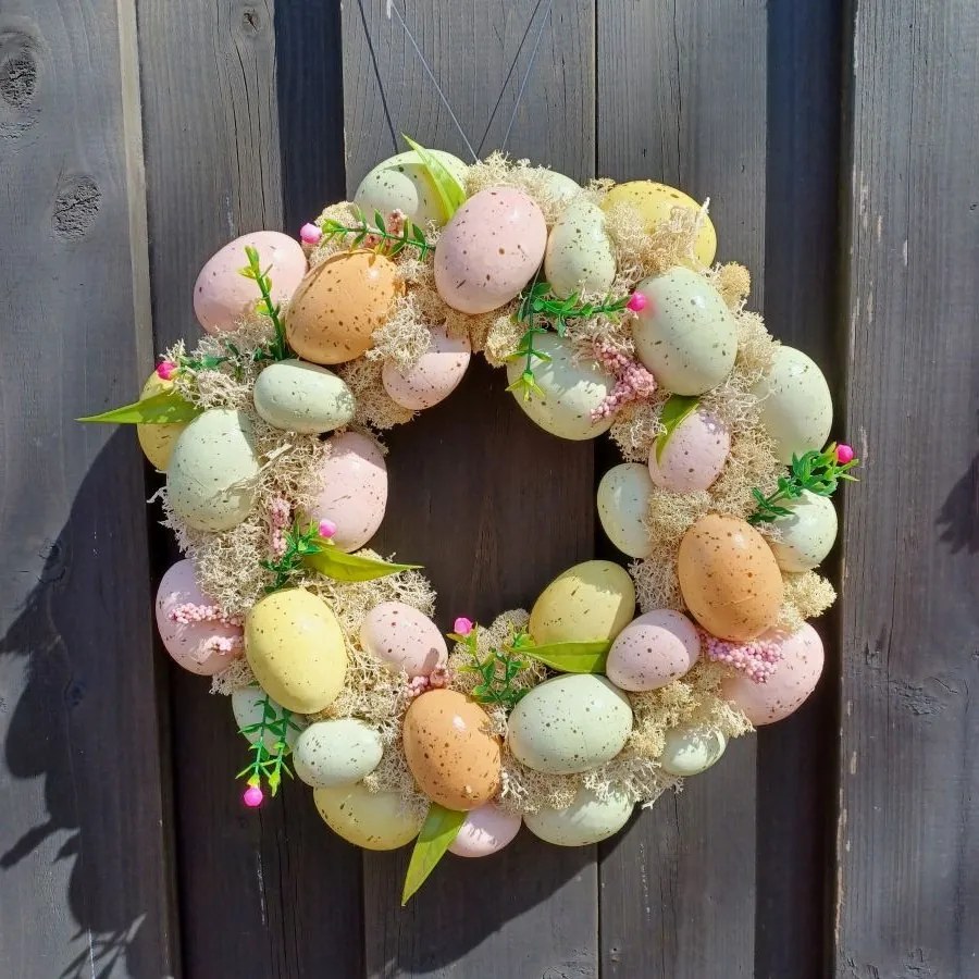 Velikonoční věnec na dveře 30 × 30 × 8 cm, plný vajíček, plast, venkovní