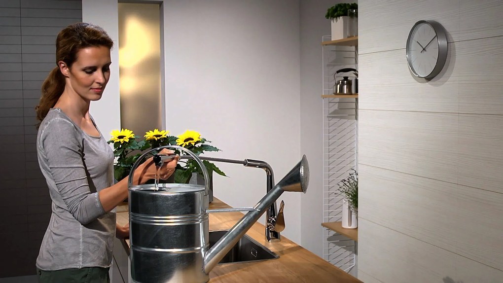 Hansgrohe Metris New, páková kuchyňská baterie 320, s vytahovacím výtokem, chromová, 14821000