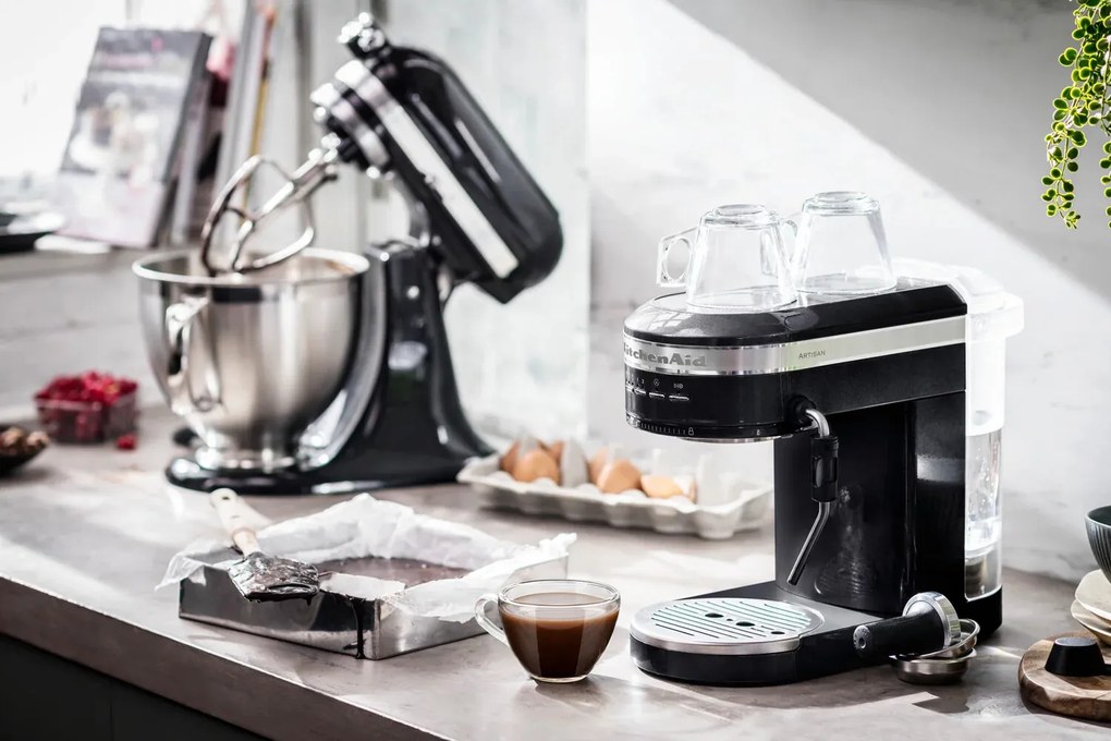 KitchenAid Artisan espresso kávovar, černá, 5KES6503EOB