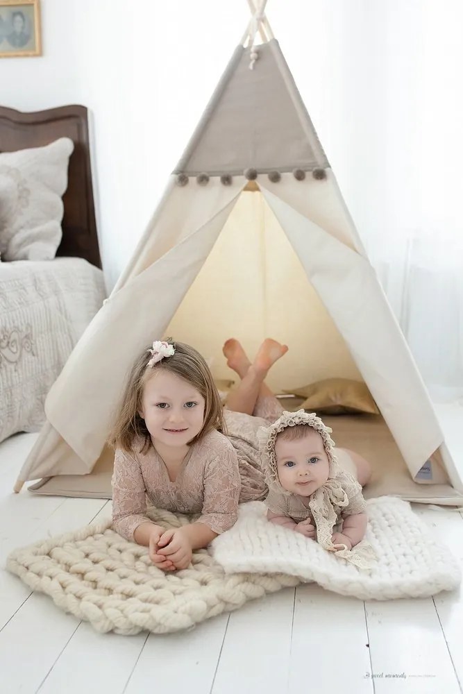 lovel.cz Dětský stan Teepee - Pom Pom Sand