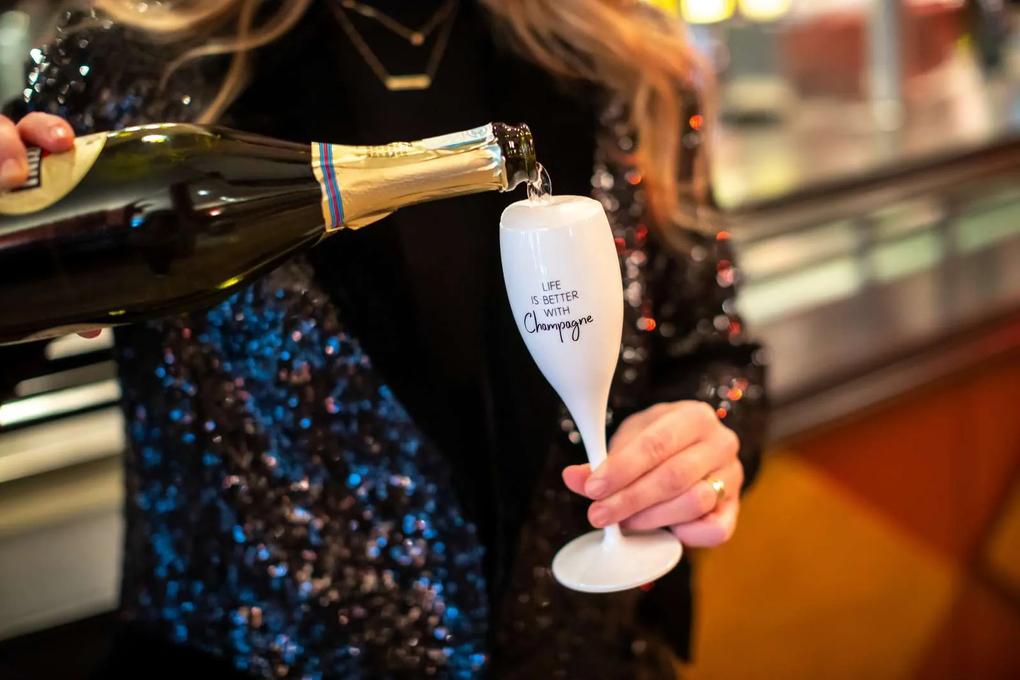 Pohár na šampaňské Cheers s nápisem Nüchtern Betrachtet
