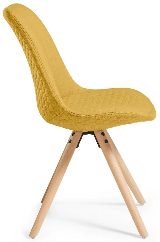 Žlutá čalouněná jídelní židle LaForma Lars