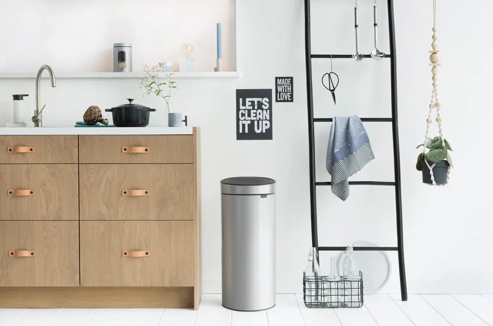 Brabantia Touch Bin NEW 30L metalická šedá