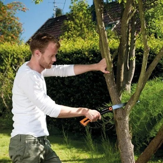 Pilka zahradní Fiskars Xtract L (1000614)