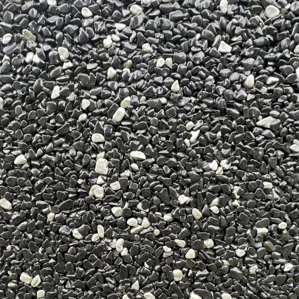Báča Beton Kamenný koberec na podlahu Silver night Frakce: Hrubá (4 – 8 mm), vydatnost setu 1,3 m², Doporučené použití v: interiéru - dvousložková epoxidová pryskyřice