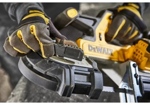 Aku pásová pila 18V bez aku DeWALT DCS378N