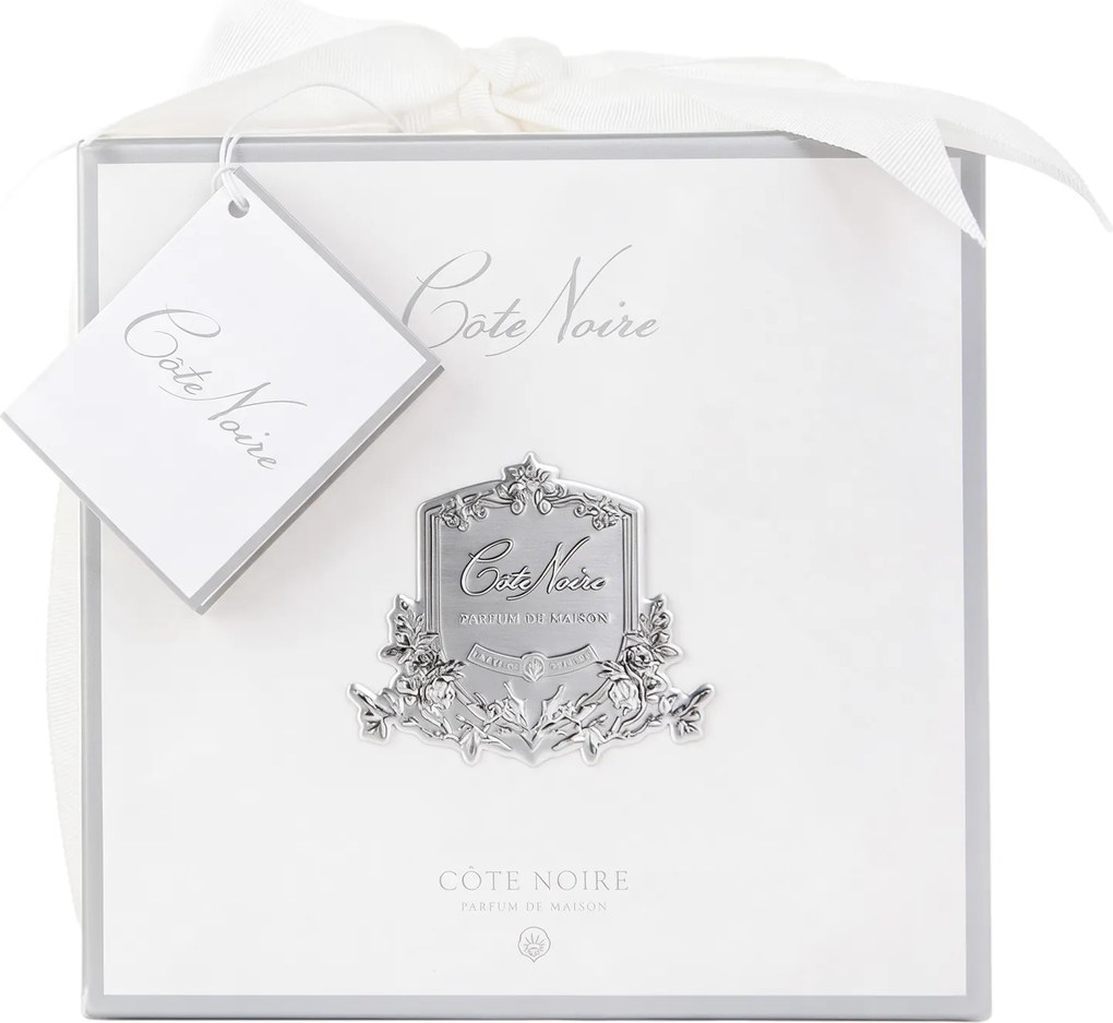 Côte Noire Five Roses kytice parfémovaných růží Ivory White