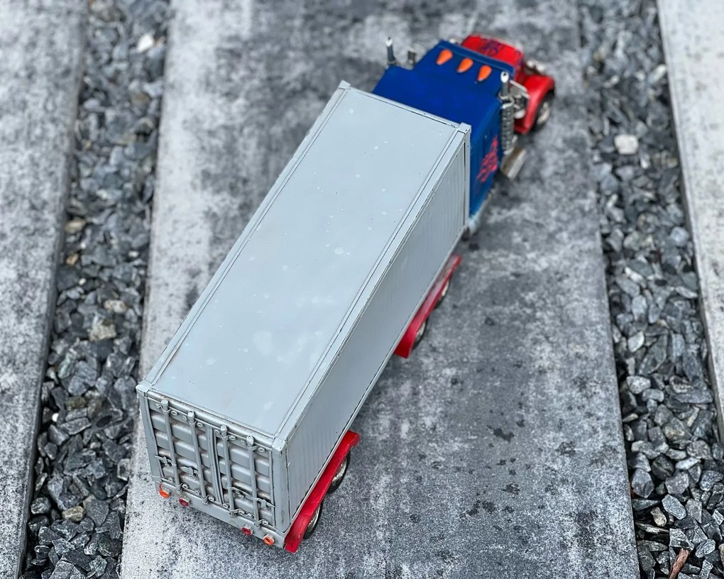 Plechový model - Kamion auto