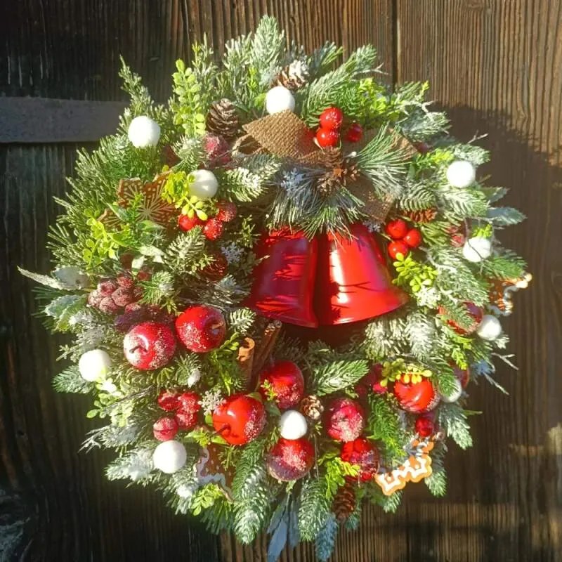Vánoční věnec - 40 cm "Zvonky"