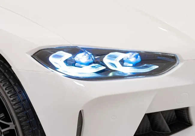 Elektrické autíčko BMW M4 bílé