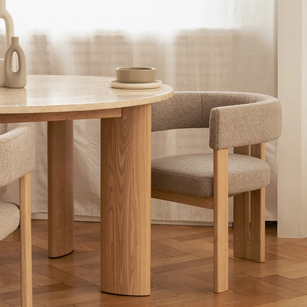 Jídelní stůl Rimley 130 cm z masivu jasan/travertin