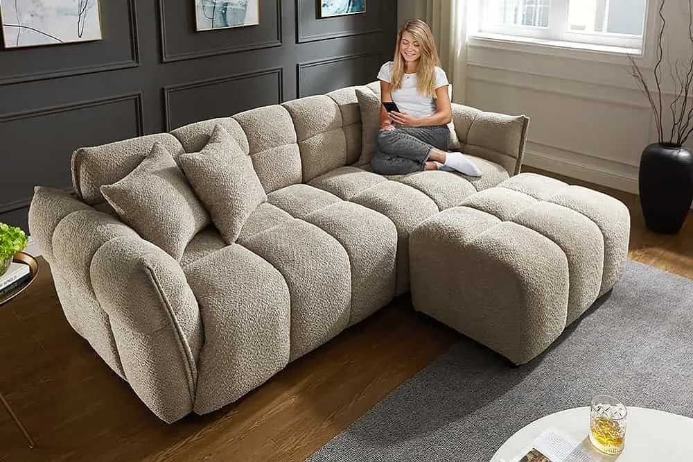 Designová 3-místná pohovka Cassidy 260 cm šampaňská