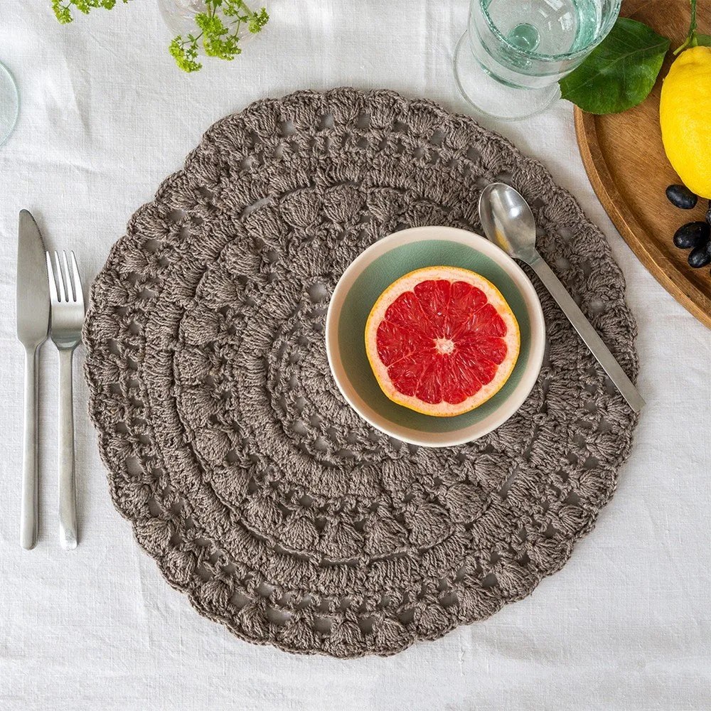 Prostírání s příměsí bavlny ø 35 cm Crochet – Rex London