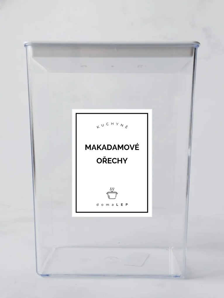 MAKADAMOVÉ OŘECHY – bílá samolepka na dózu, tučné písmo, 6 x 8 cm | DomaLEP