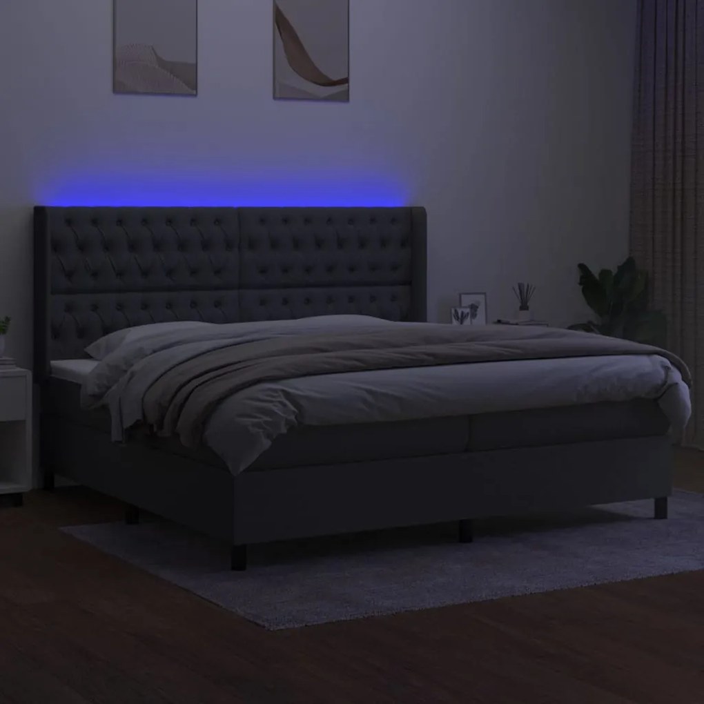 Box spring postel s matrací a LED tmavě šedá 200x200 cm textil 3138582